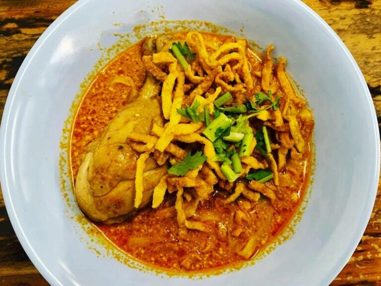 Khao Soi Mae Sai: The Best Khao Soi in Chiang Mai - MyTravelBuzzg