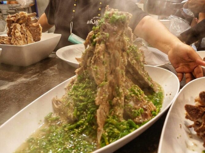 Bangkok Food Guide: Where and What To Eat in Bangkok - MyTravelBuzzg