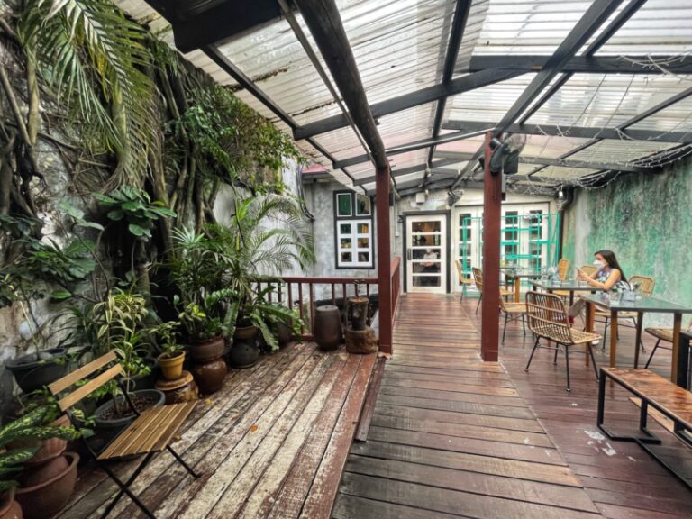 Kuala Lumpur Food Guide: Where and What To Eat - MyTravelBuzzg