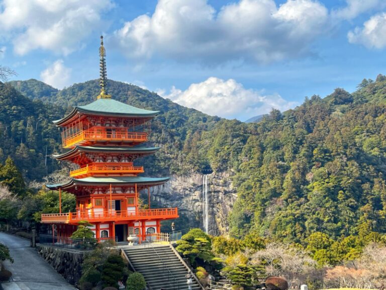 Nachi Falls Itinerary: A Travel Guide Blog - MyTravelBuzzg