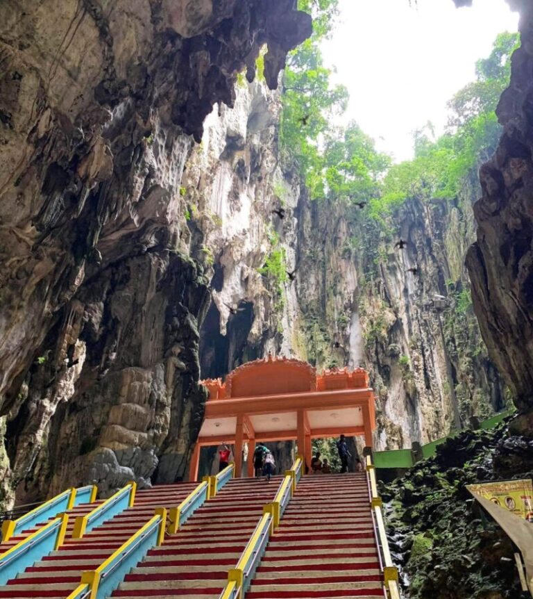 Visiting Batu Caves: A Travel Guide Blog - MyTravelBuzzg
